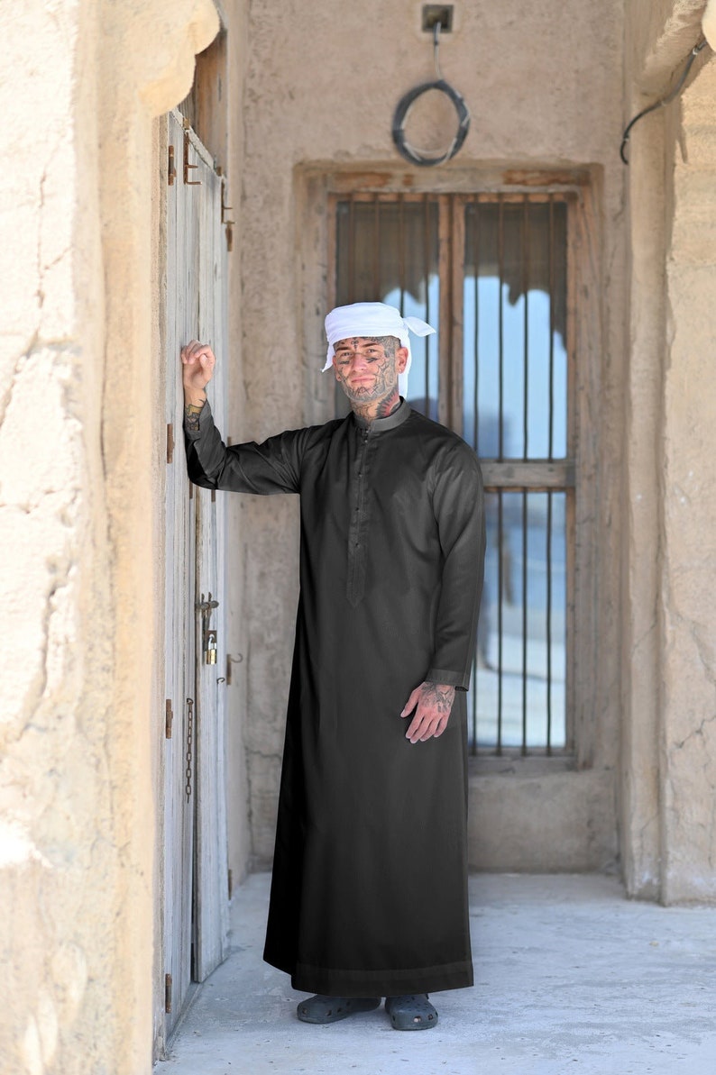 Mens Black Bahraini Thobe, Kondura for Men, Jubba, Mens Qamees - Etsy