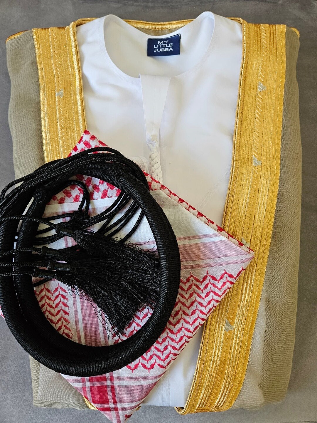 Mens Emirati Thobe 5 Pcs Set (red Shemagh) - Etsy