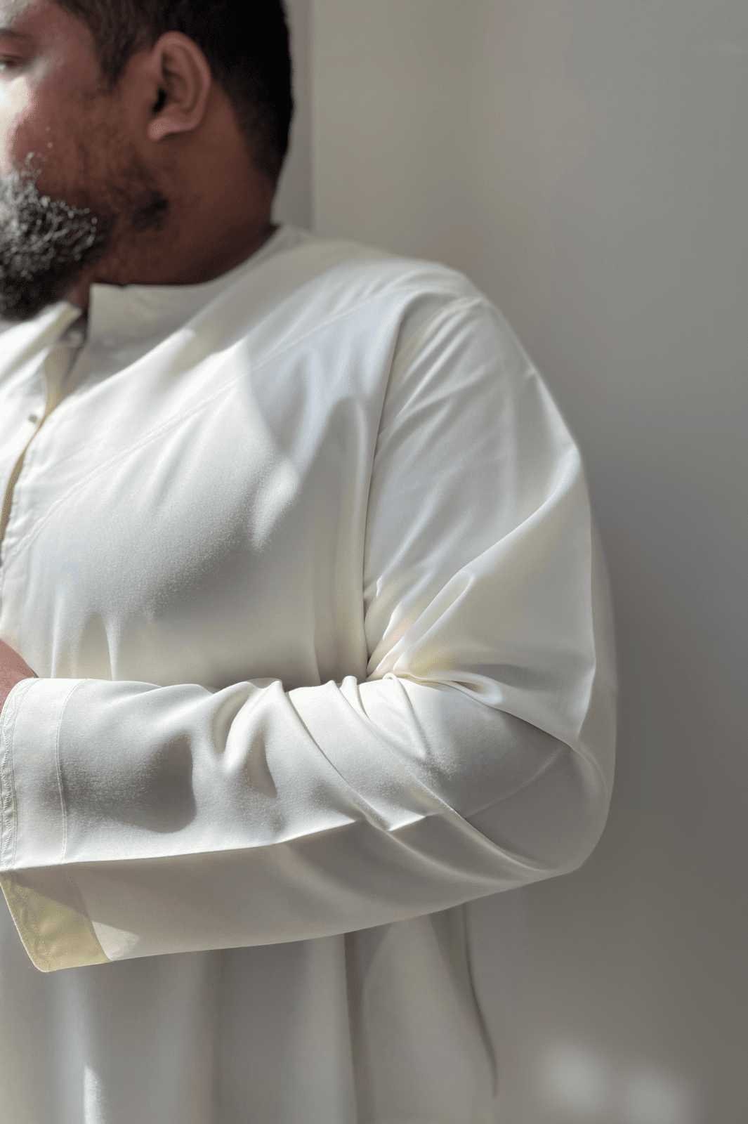 Mens Cream Emirati Thobes Jubbah Jubba Thawb Kandora Dishdasha Jalabiya ...