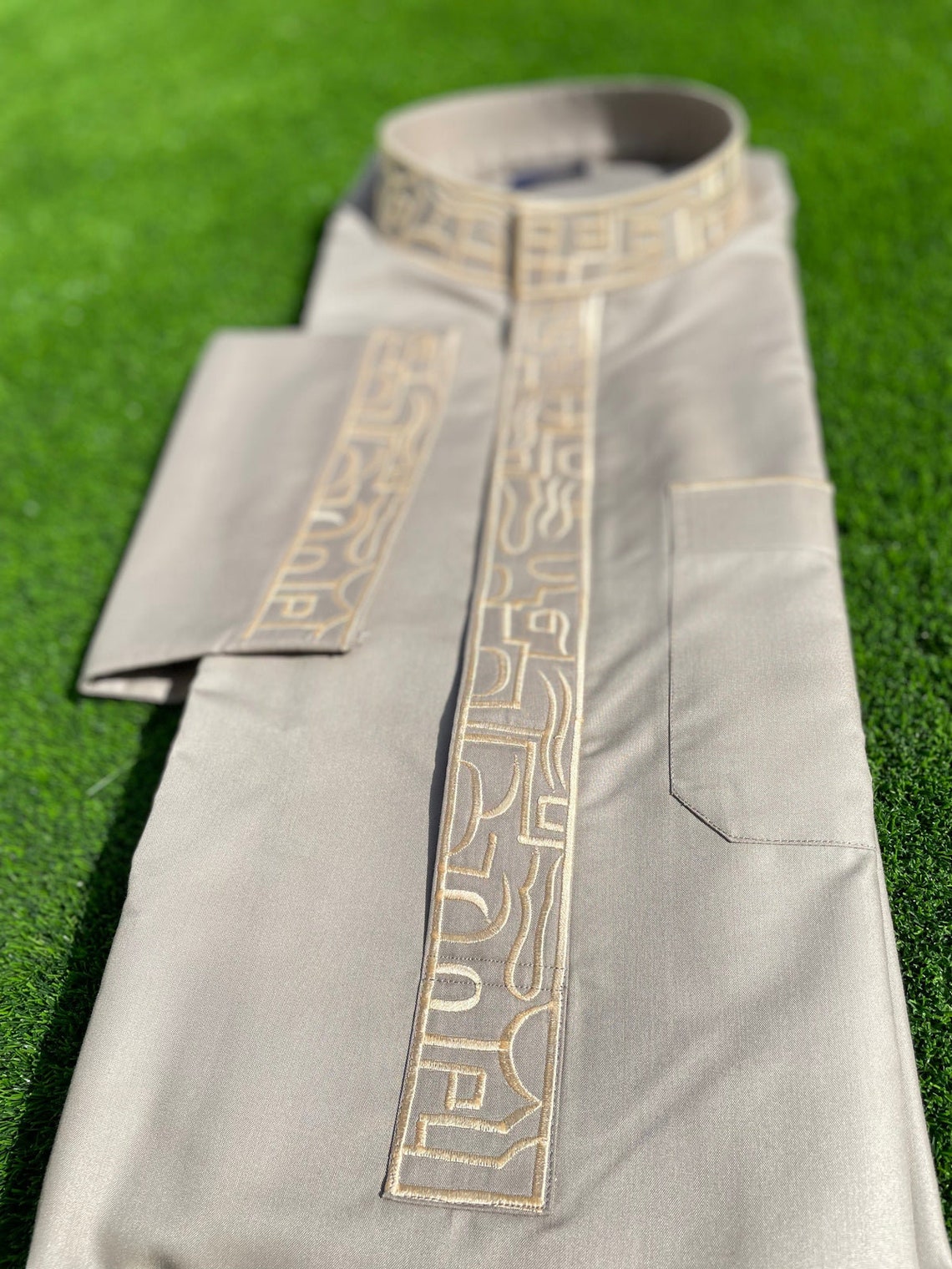 Mens Silvered Sage Saudi Thobe With Gold Embroidery - Etsy