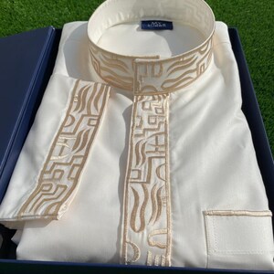Mens Cream Saudi Thobe With Gold Embroidery - Etsy