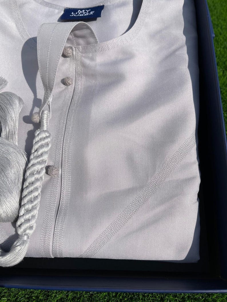 Mens Grey Emirati Thobes Jubbah Jubba Thawb Kandora Dishdasha Jalabiya ...