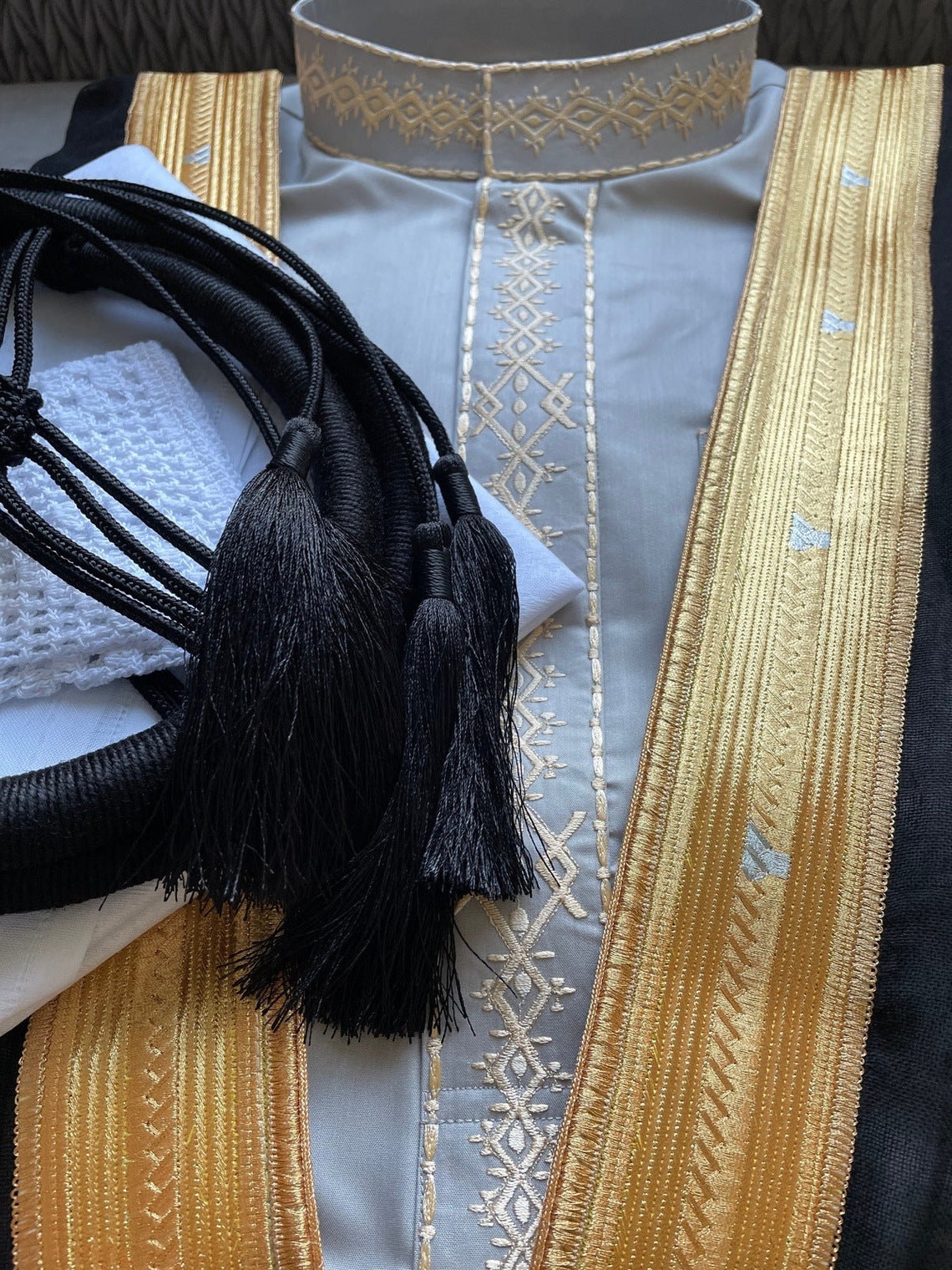 Mens Grey Thobe With Gold Embroidery 5 Pcs Set nikkah Set/ - Etsy
