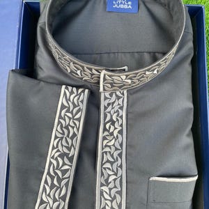 Mens Black Saudi Thobe With Silver Embroidery - Etsy
