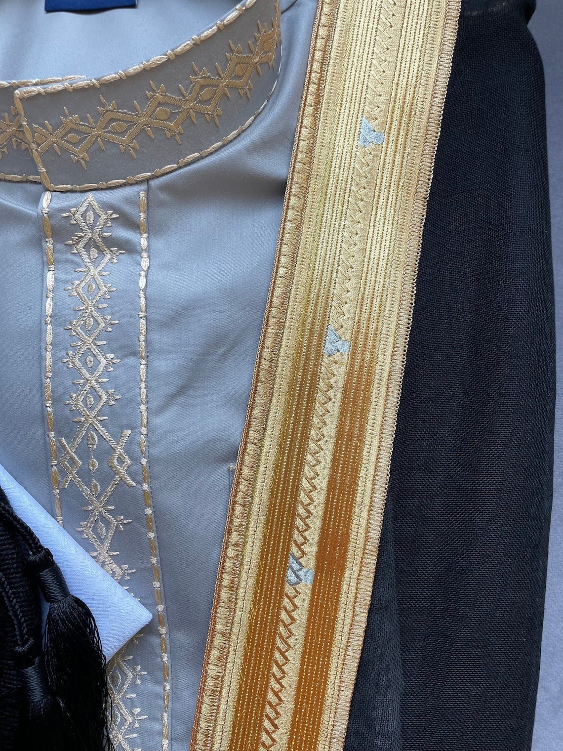 Mens Grey Thobe With Gold Embroidery 5 Pcs Set nikkah Set/ - Etsy