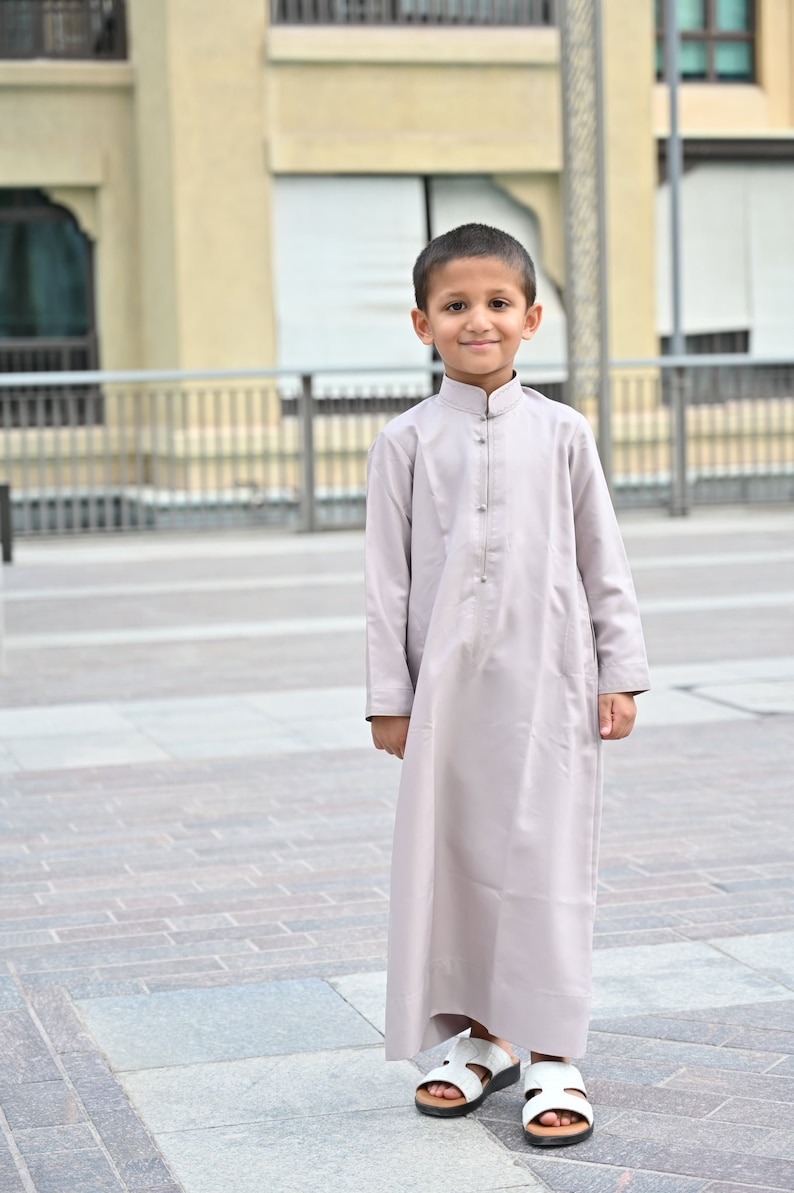 Light Grey Bahraini Baby Jubba Thobes Jubbah Jubba Thawb Kandora ...