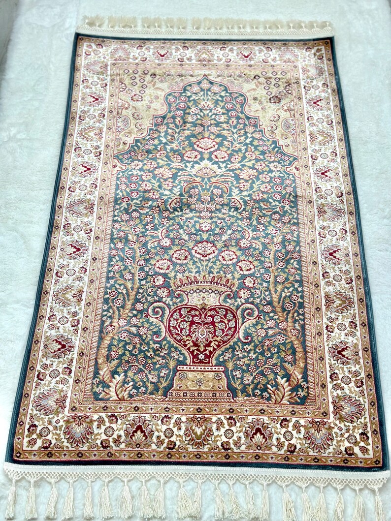 Silk Bamboo Prayer Mat, Luxury Muslim Prayer Rug, Islamic Prayer Mat ...