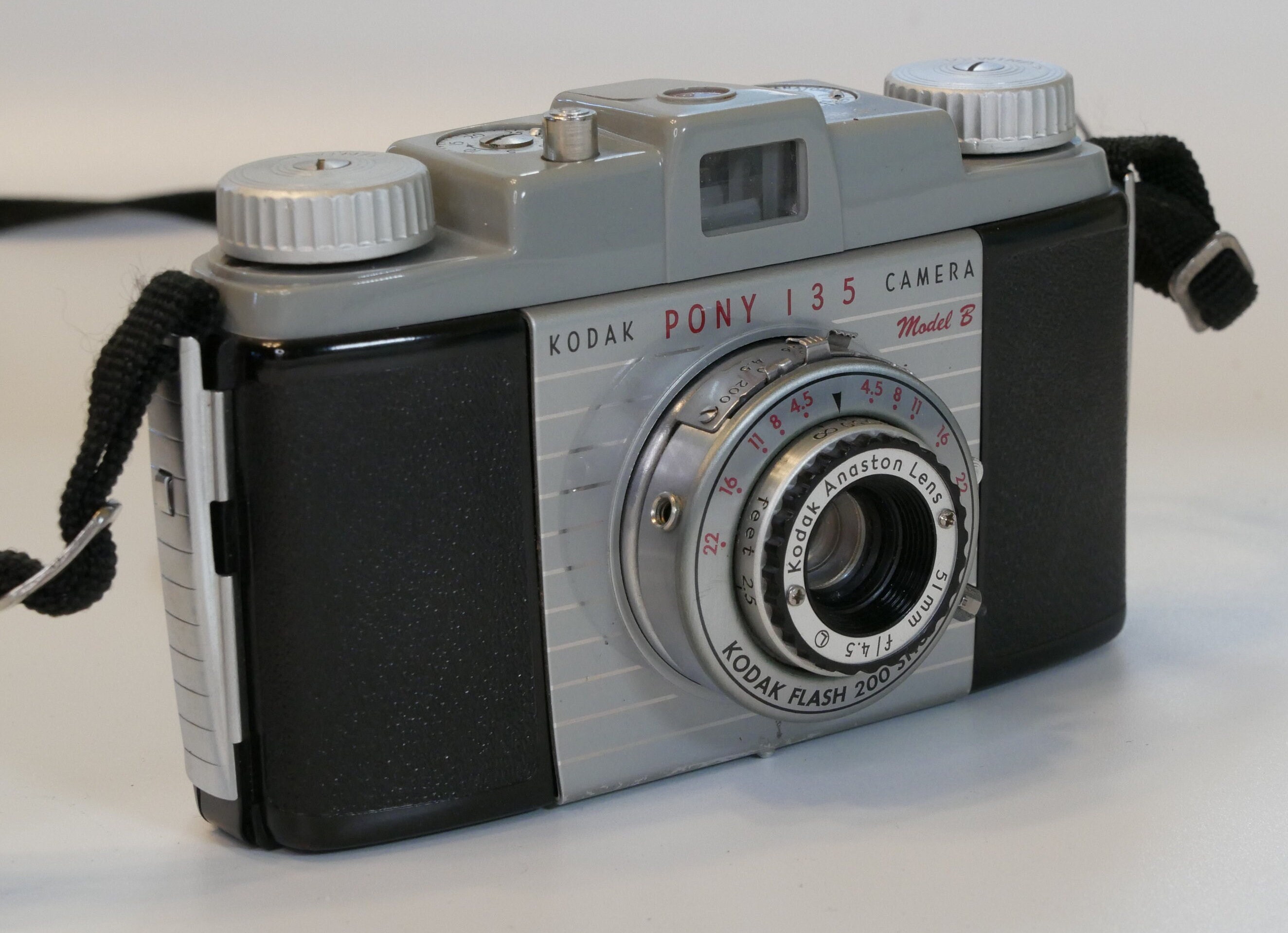 Vintage 1950 Kodak Pony 135 B Camera With Strap & Leather Field Case ...