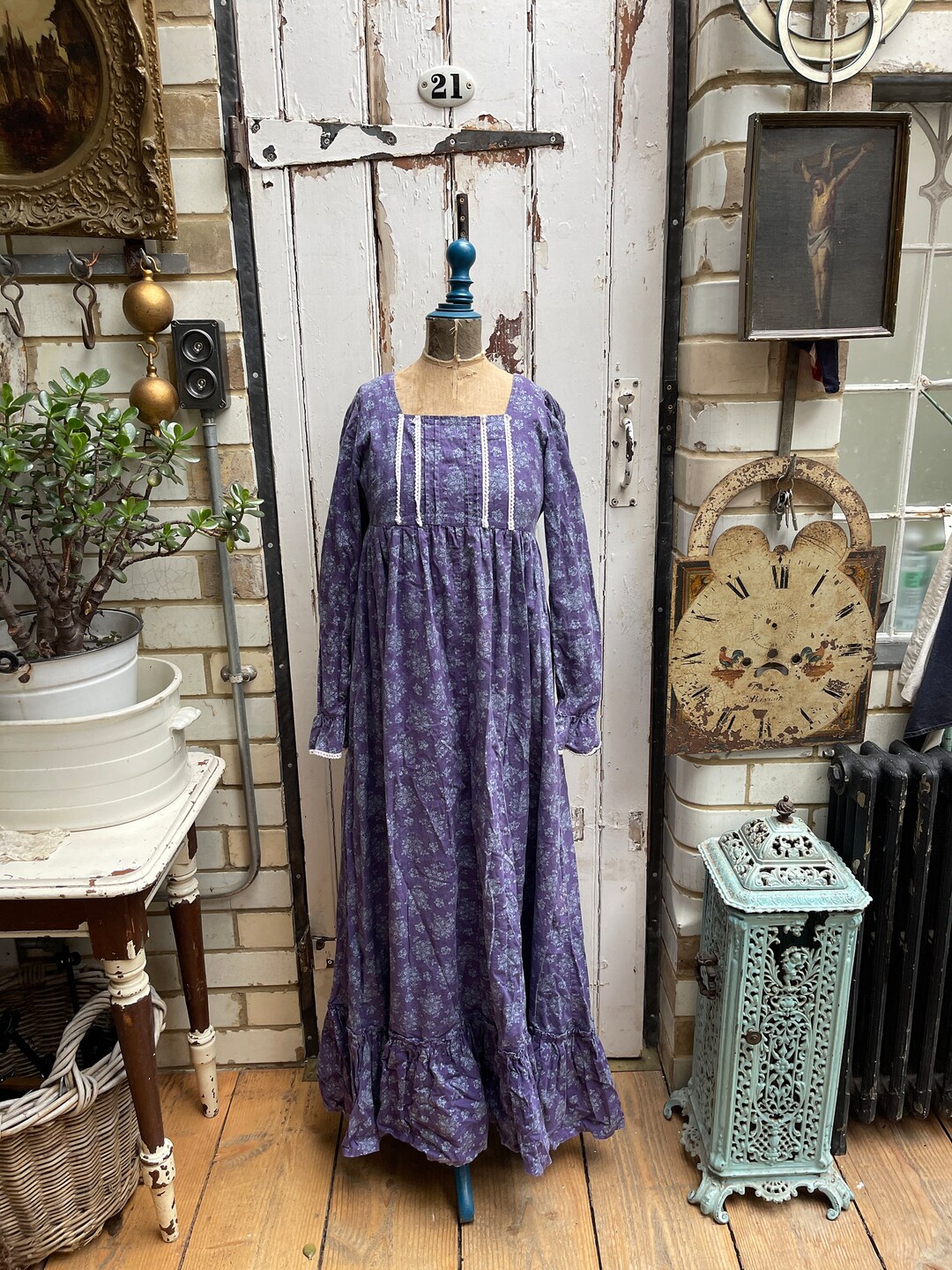 Vintage Laura Ashley 70s Dyers and Printers Wales Long Purple Cotton ...