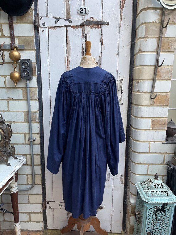 Antique vintage blue academic university graduation g… - Gem