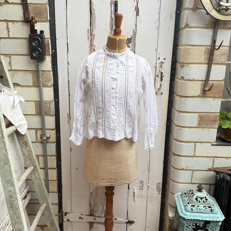 Pintuck and Lace - Etsy