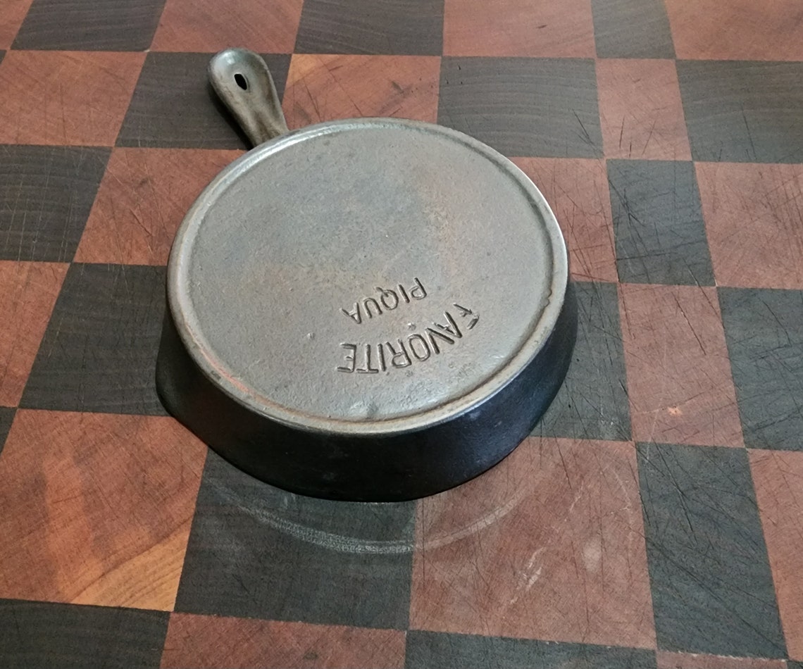 Favorite Piqua Toy Skillet Cast Iron - Etsy