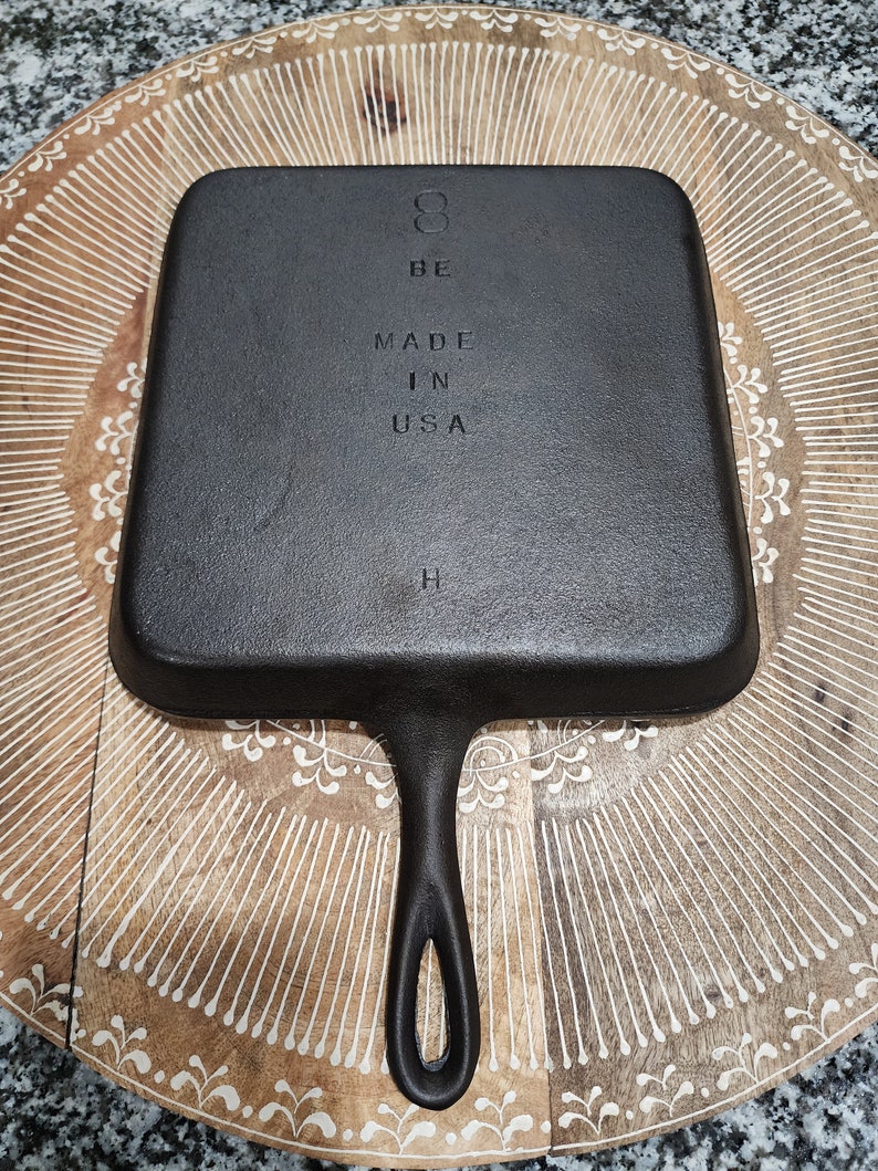 HTF! Lodge Cast Iron Vintage Bacon and Egg Skillet Square - Fully ...