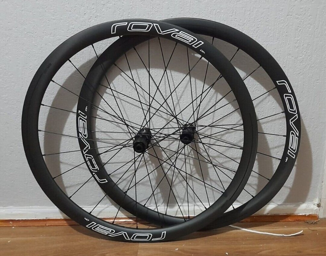 Roval CLX40 Rapide Carbon Wheelset, DT Swiss 180 Hubs, Sapim Spokes ...