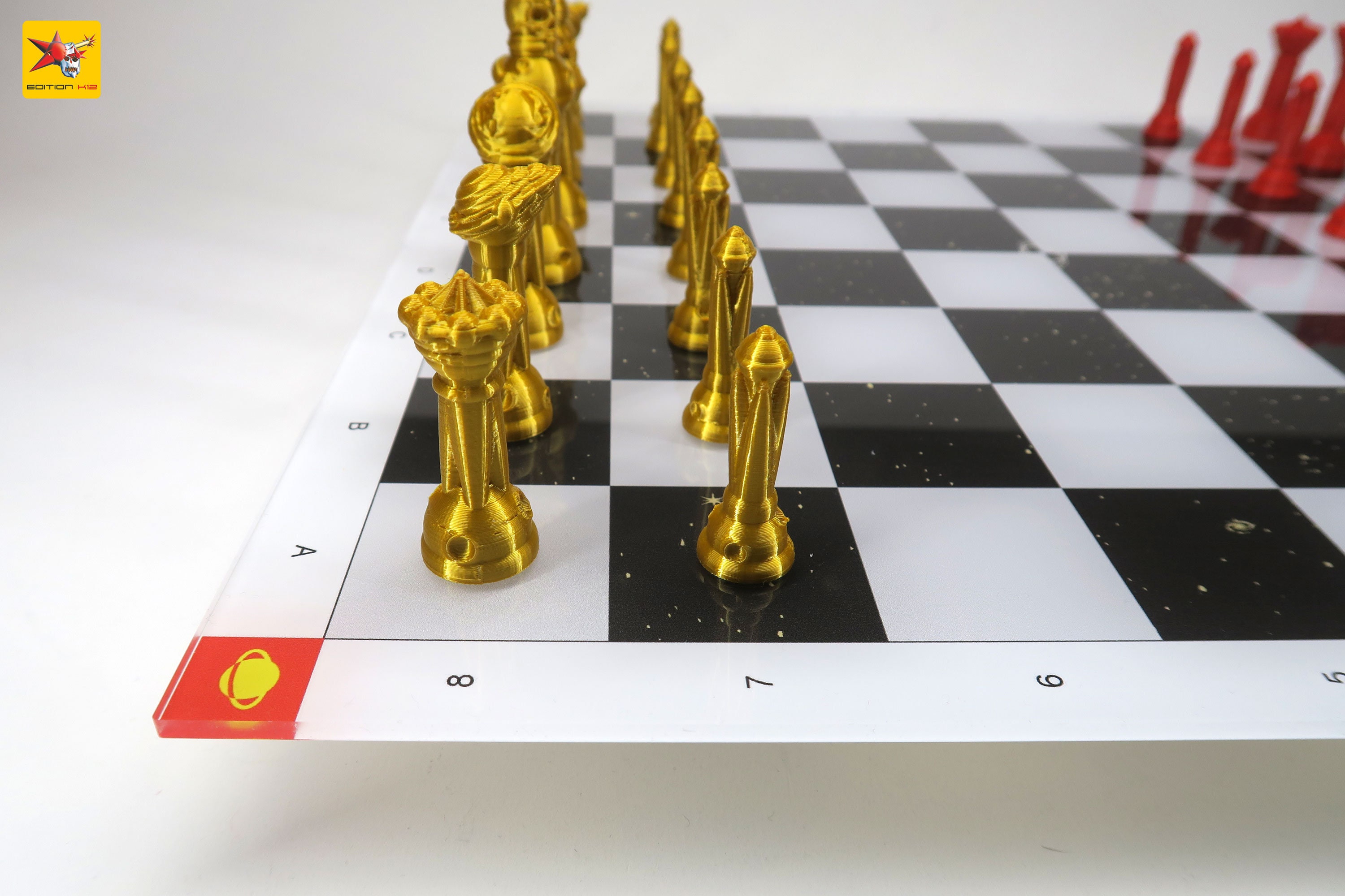 COSMIC CHESS Modern Chess Set Size M, 32 Figures, a Figure Box planet ...