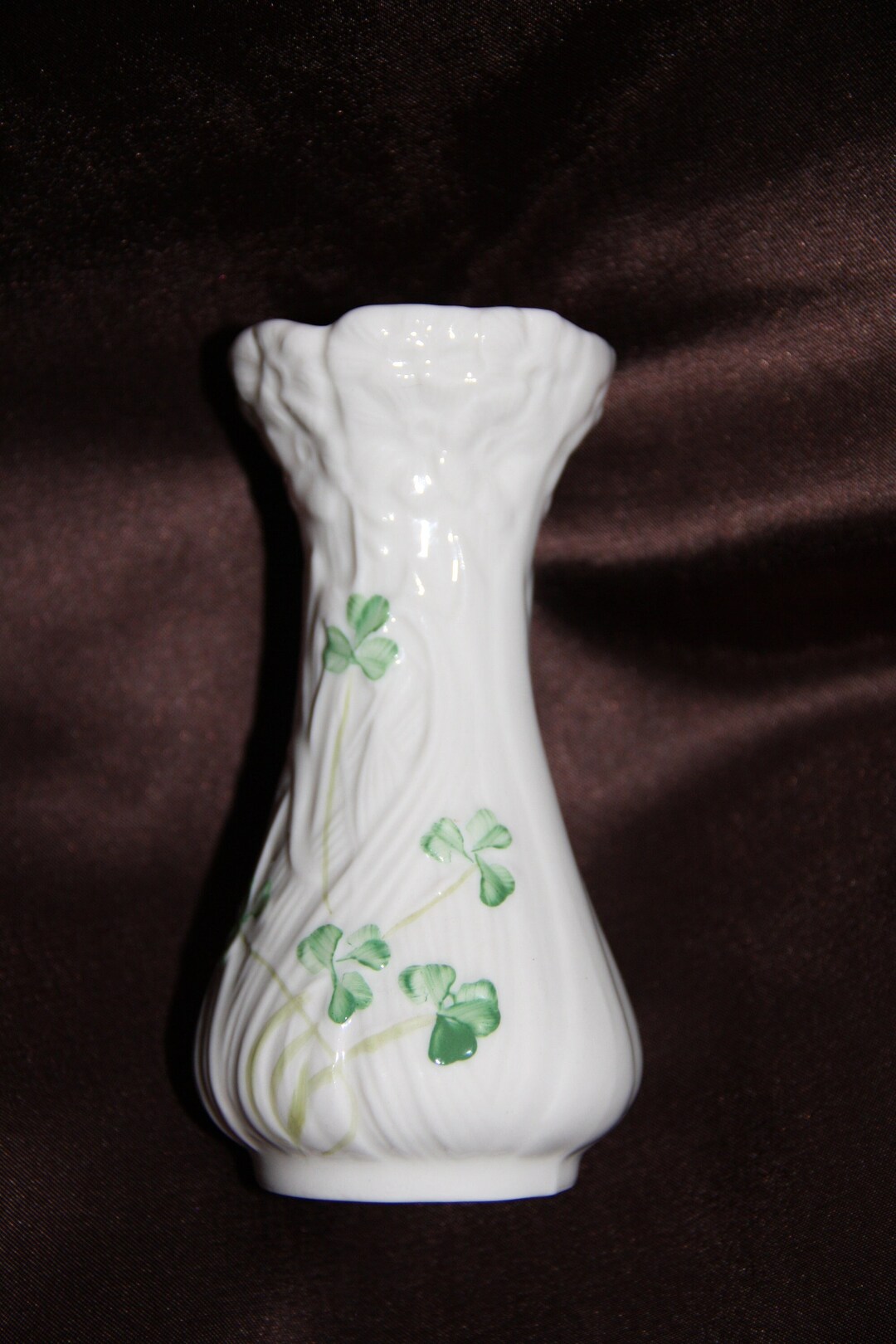 A Small Belleek Porcelain Vase With the Traditional Shamrock - Etsy