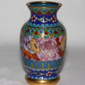 A Small Cloisonne Vase With Chrysanthemum Decoration - Etsy