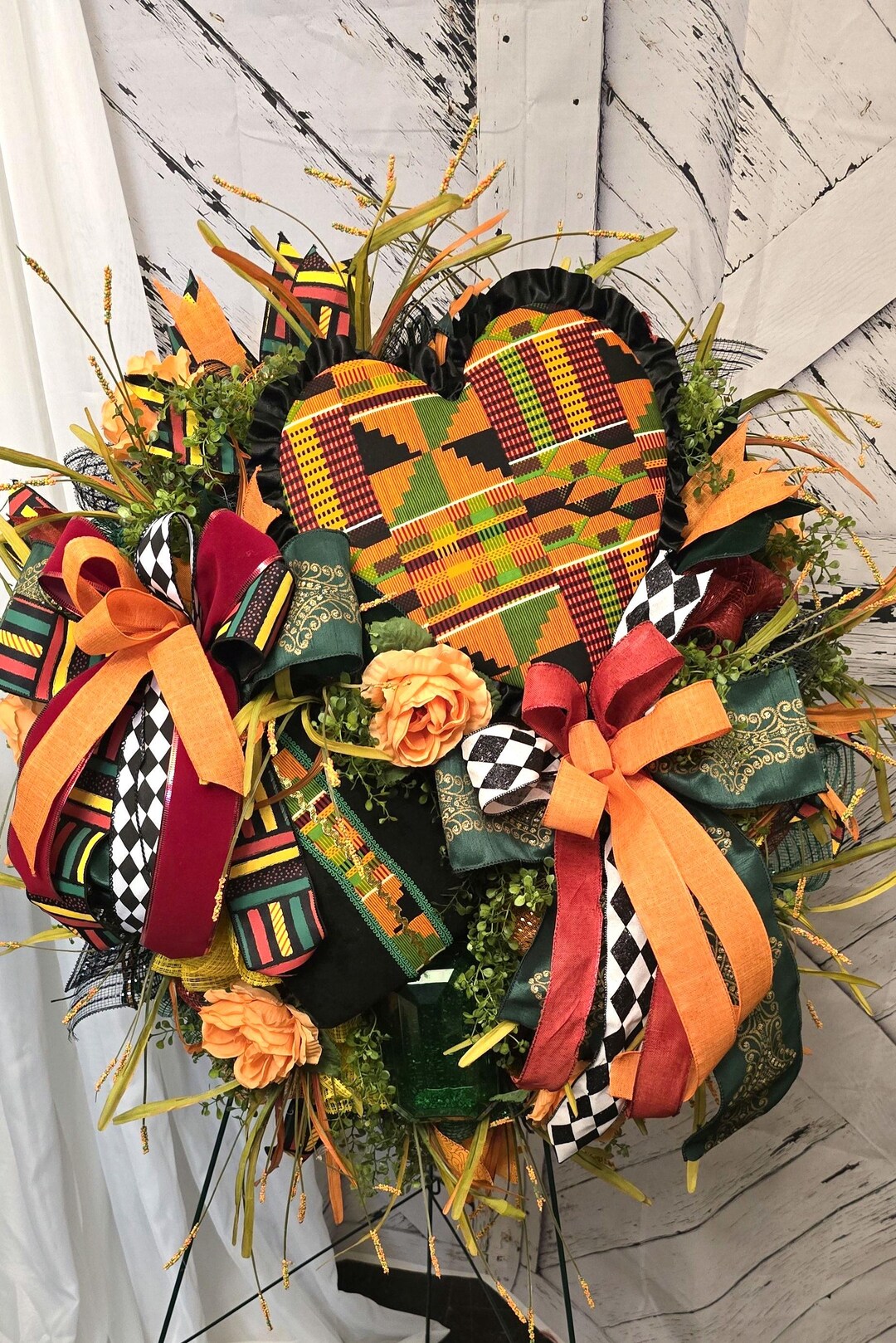 Kente Cloth Heart Wreath: Afrocentric Decor, Black History Month - Etsy