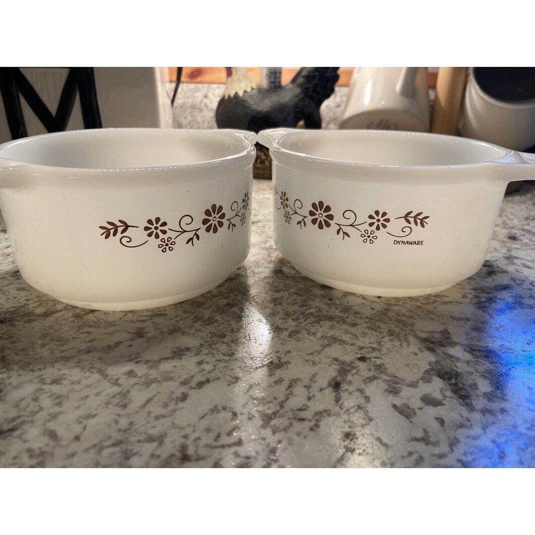2 Small Dynaware PYR-O-REY PYREX Bakers Milk Glass Brown Daisy ...