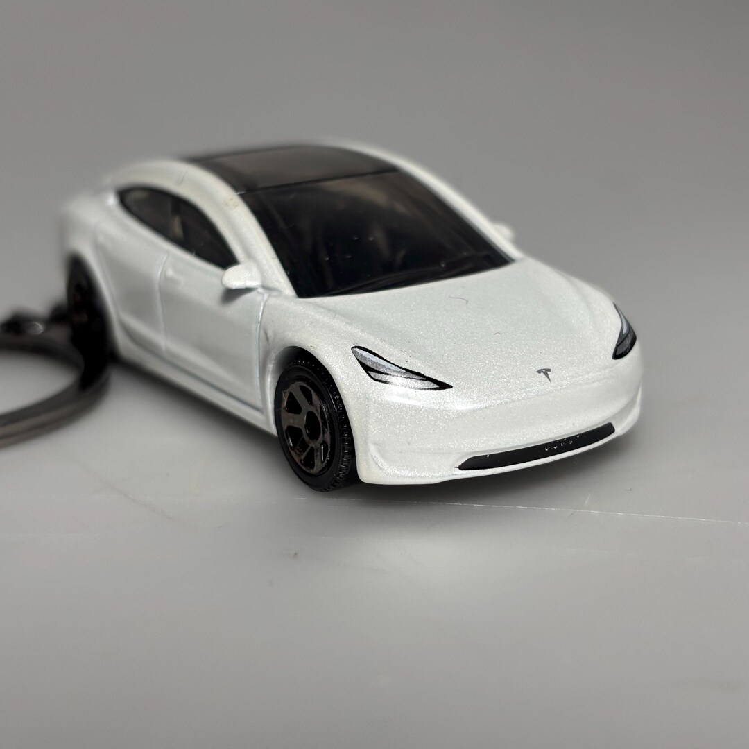 Tesla Model 3 Keychain, Diecast Car Keychain - Etsy