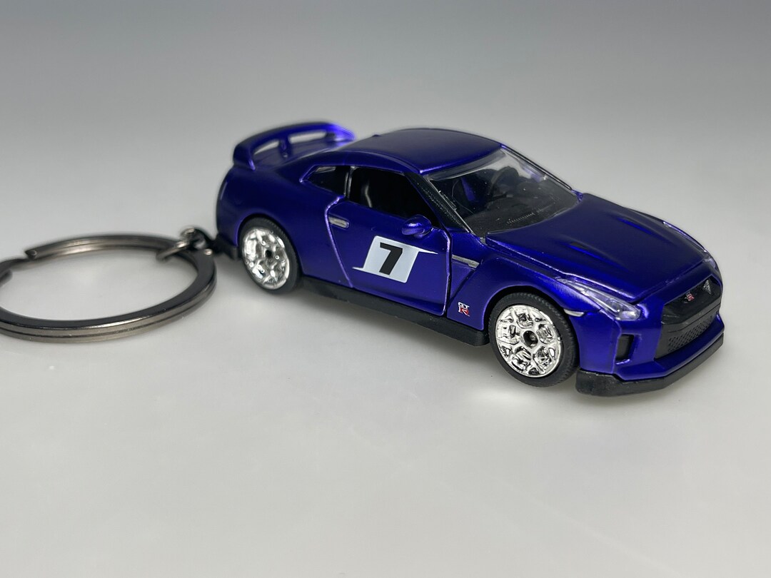 Nissan GTR Keychain, Diecast Car Keychain - Etsy