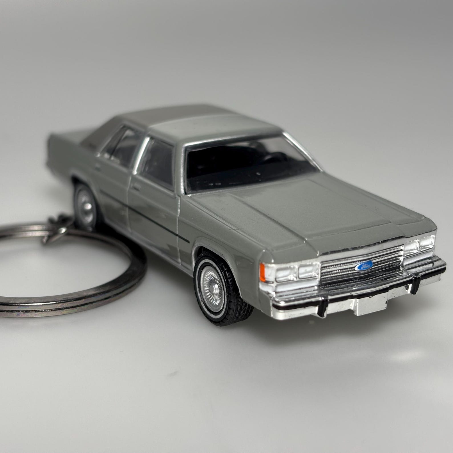 Ford Crown Victoria Keychain, Diecast Car Keychain - Etsy