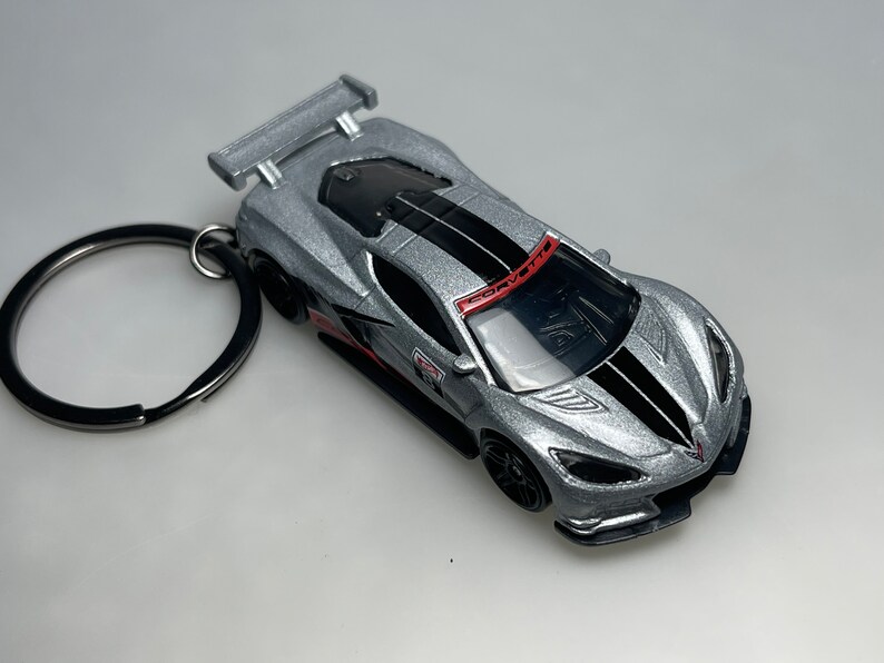 Corvette C8.R Keychain, Diecast Car Keychain - Etsy