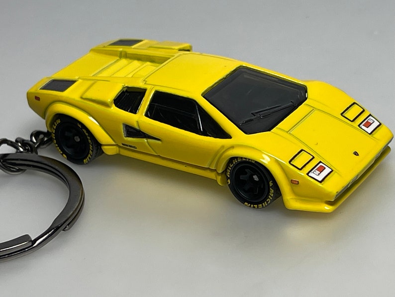 Lamborghini Countach LP 5000 QV Keychain, Diecast Car Keychain - Etsy