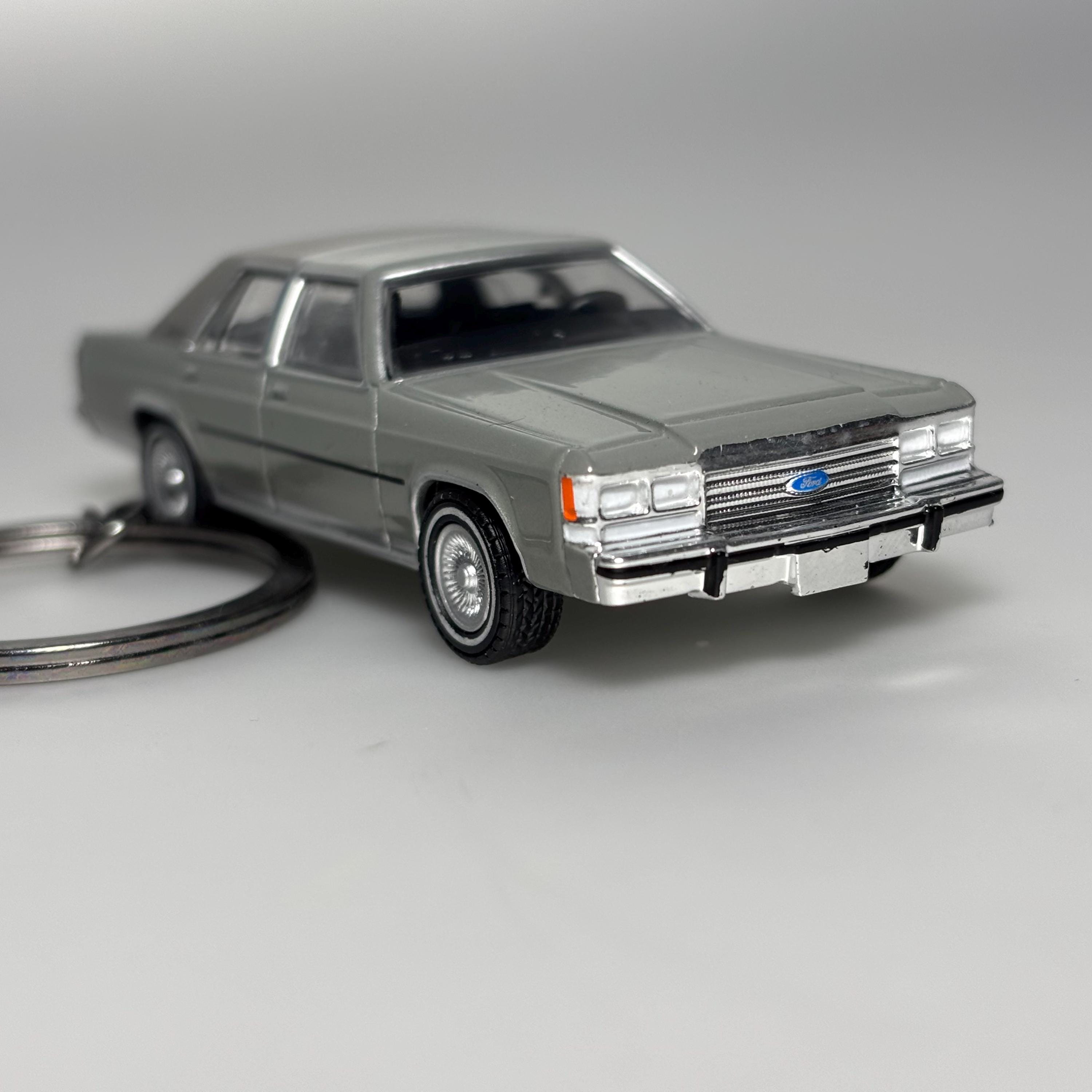 Ford Crown Victoria Keychain, Diecast Car Keychain - Etsy
