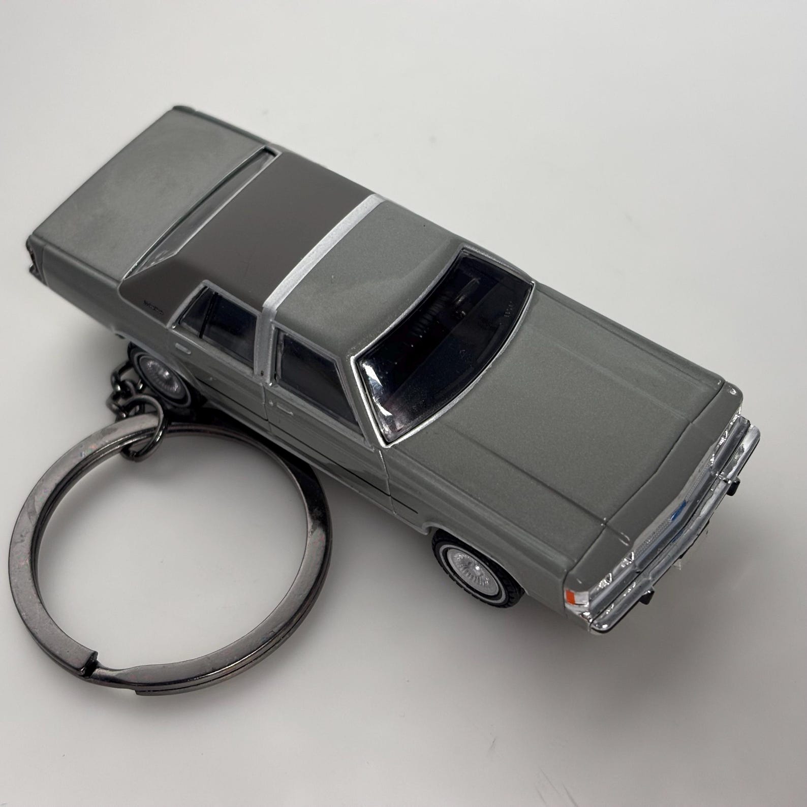 Ford Crown Victoria Keychain, Diecast Car Keychain - Etsy