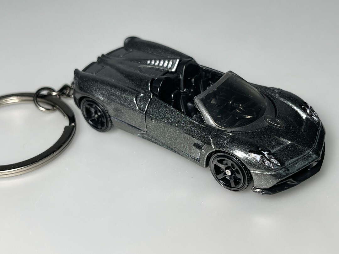 Pagani Huyara Roadster Keychain, Diecast Car Keychain - Etsy