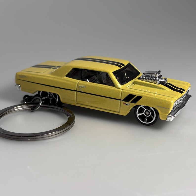 Chevy Chevelle SS Keychain, Diecast Car Keychain - Etsy