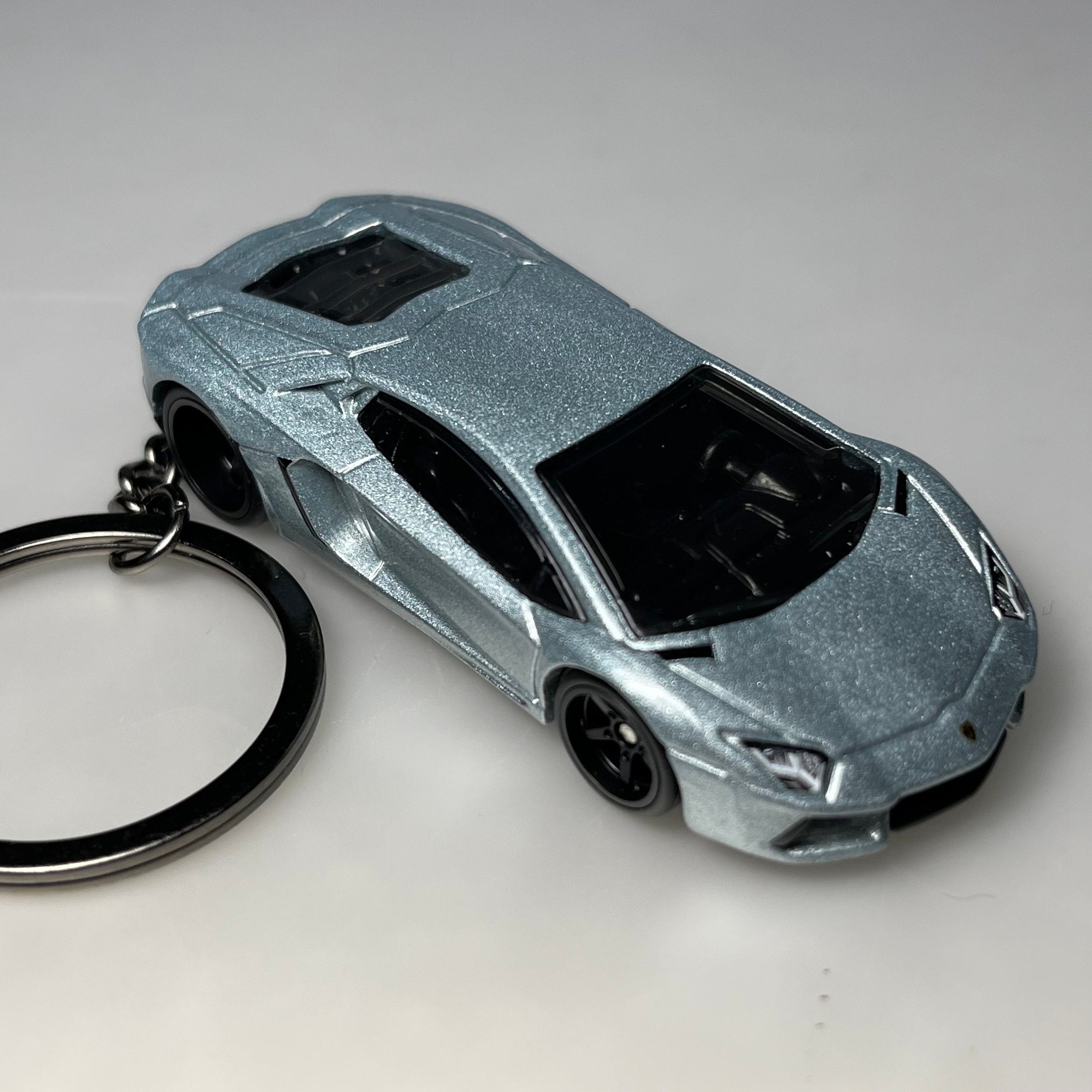 Lamborghini Aventador Coupe Keychain, Diecast Car Keychain - Etsy