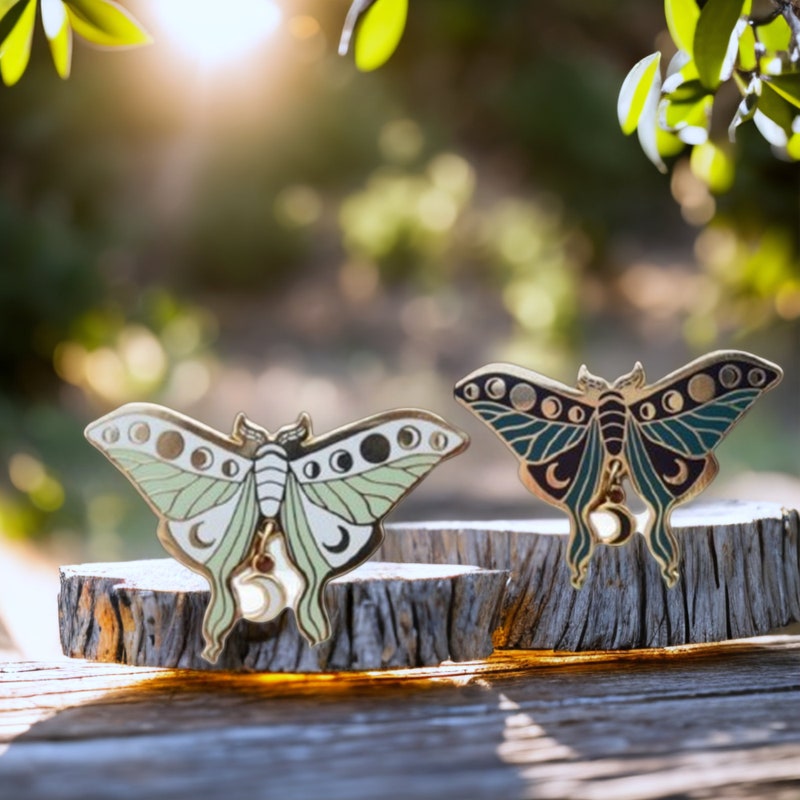 Luna Moth Pin - Etsy