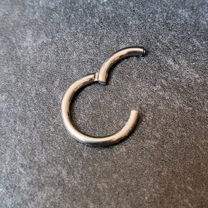 18g 16g Silver Goth Spike Hinged Clicker Ring Hoop Dangle Charm Helix ...