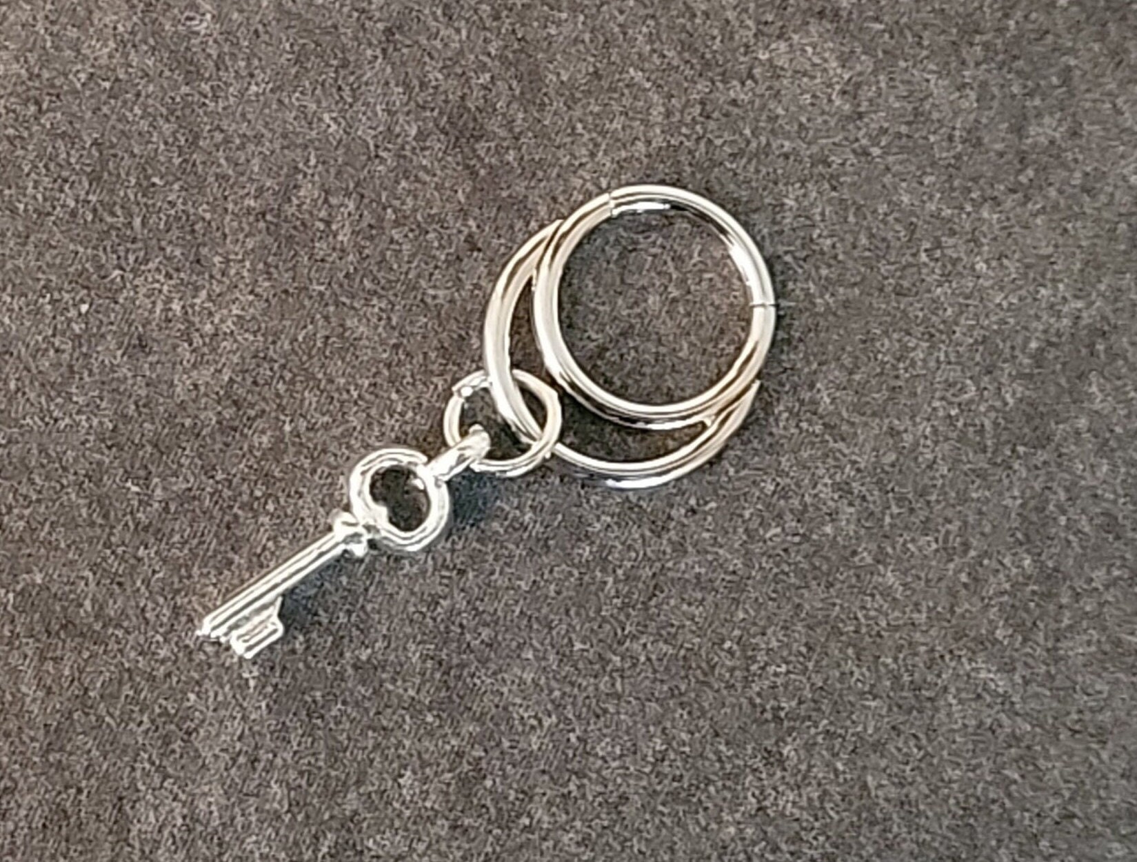 16g Silver Key Hinged Clicker Ring Hoop Dangle Charm Helix Rook Conch ...