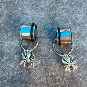 Spider Skull Bug Plug Hoops – 4g 2g 0g 00g 7/16 1/2 9/16 5/8 3/4 7/8 1 ...