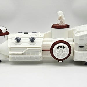 Tantive IV Playset – 3.75" Scale Corellian Corvette, LED Kenner-style ...