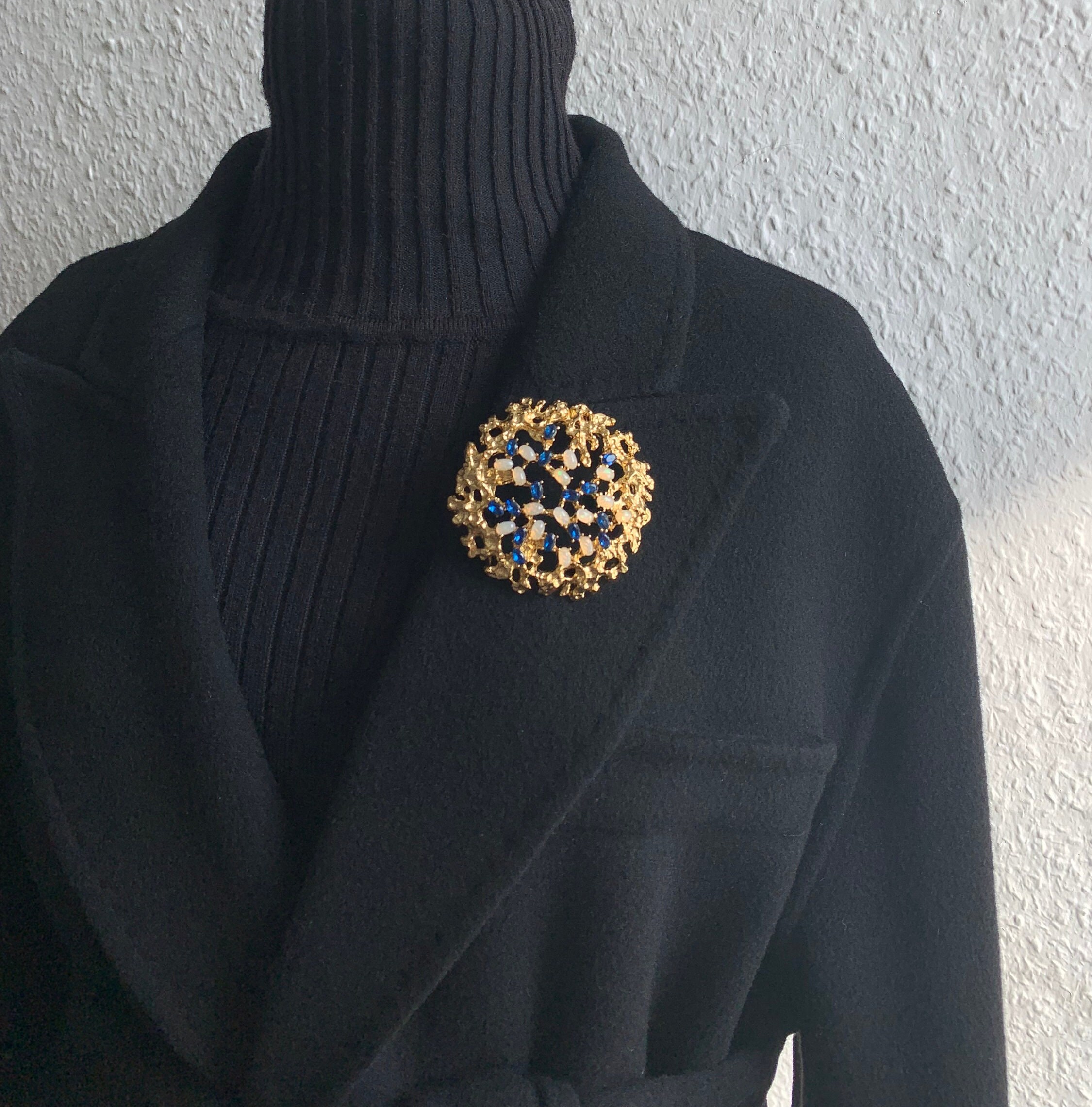 Luxury Vintage Style Colorful Pin Female Fashion Atmosphere Simple Suit ...