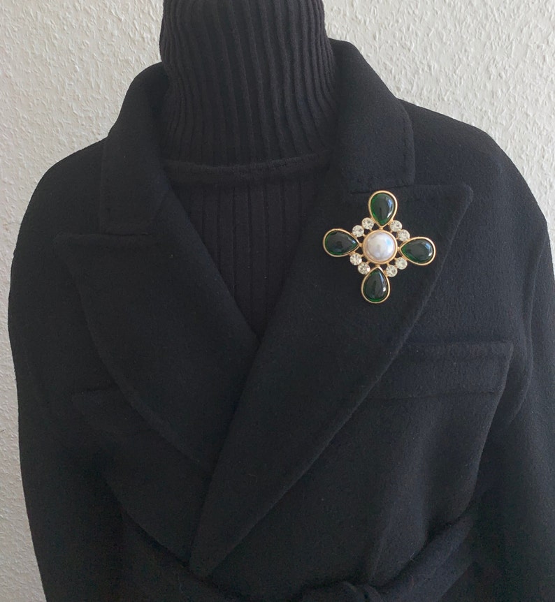 Green Color Pin Cross Vintage Geometric Brooch for Women Accessories ...