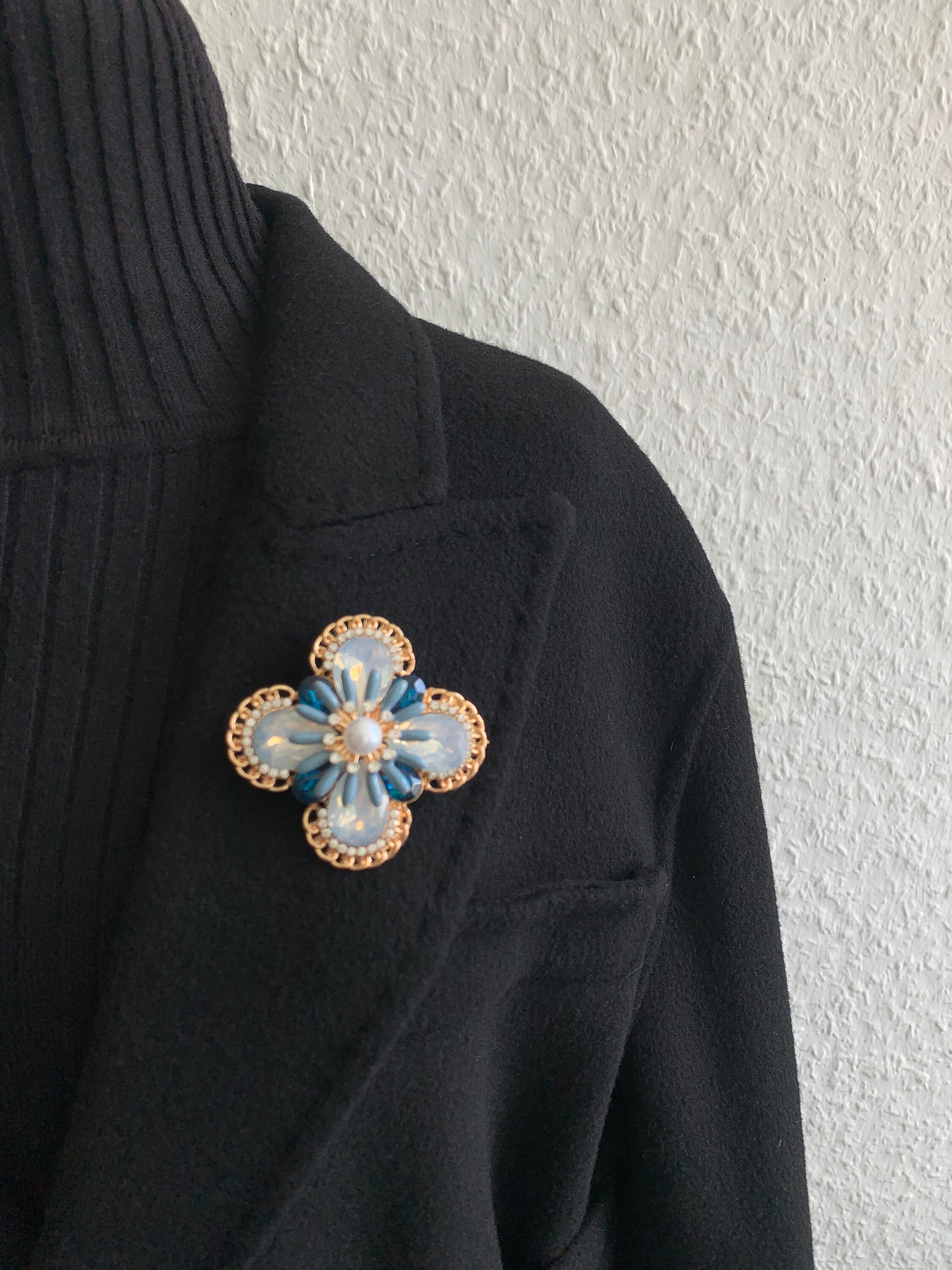 Vintage Classic Blue Colour Luxury Cross Brooch Creative Crystal ...