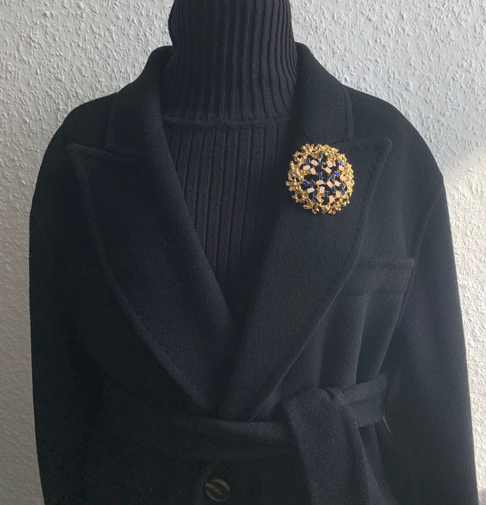 Luxury Vintage Style Colorful Pin Female Fashion Atmosphere Simple Suit ...