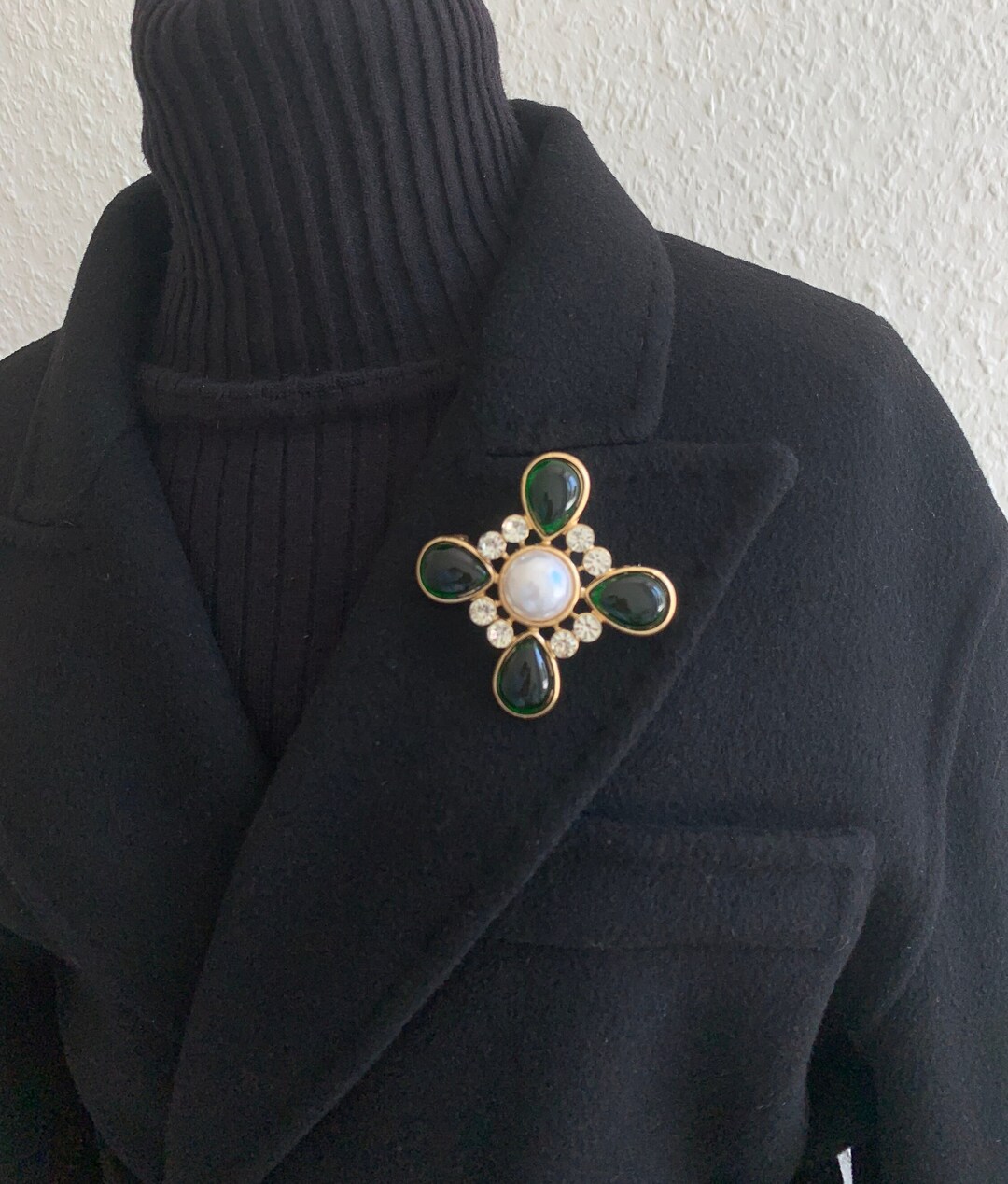 Green Color Pin Cross Vintage Geometric Brooch for Women Accessories ...