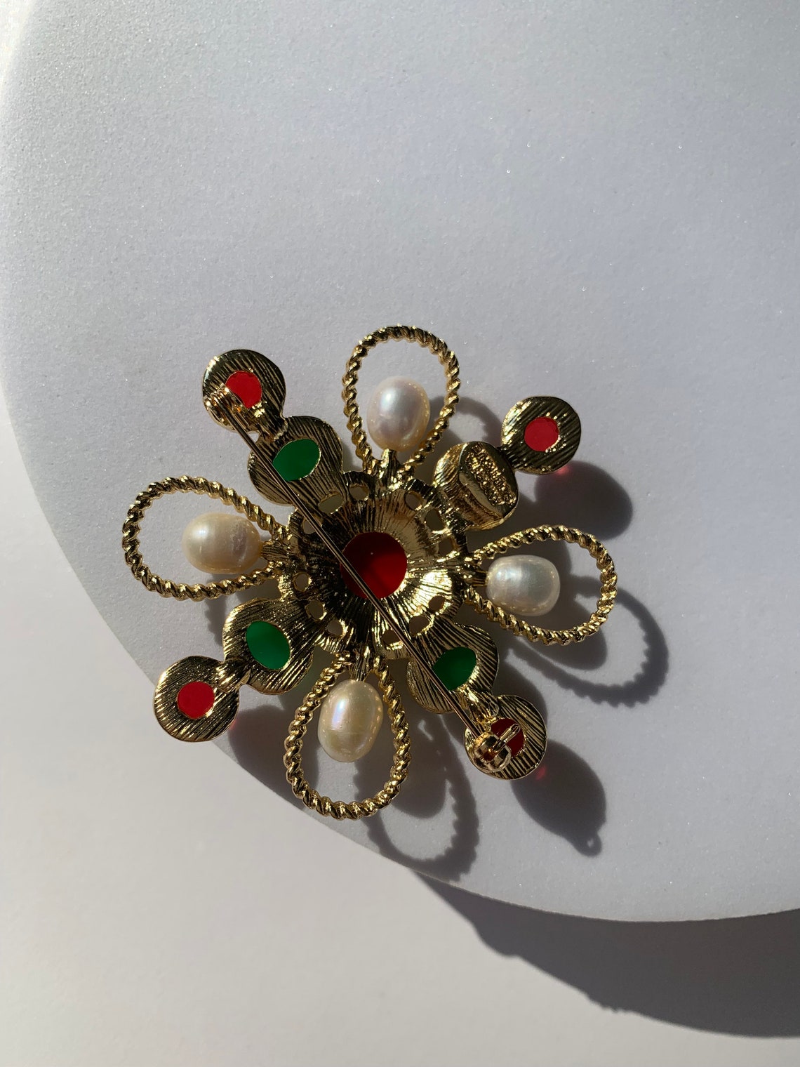 Chest Pin Women Trendy Pearl Chest Flower Different Needle Clothes ...