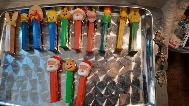 Lot of 13 Vintage Pez Despensers - Etsy