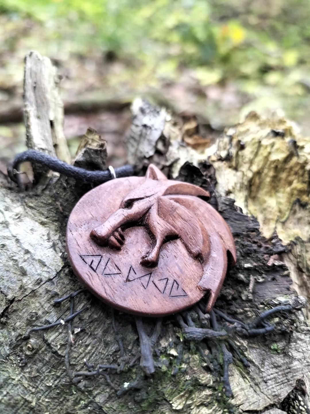 The Witcher wolf Emblem - Etsy