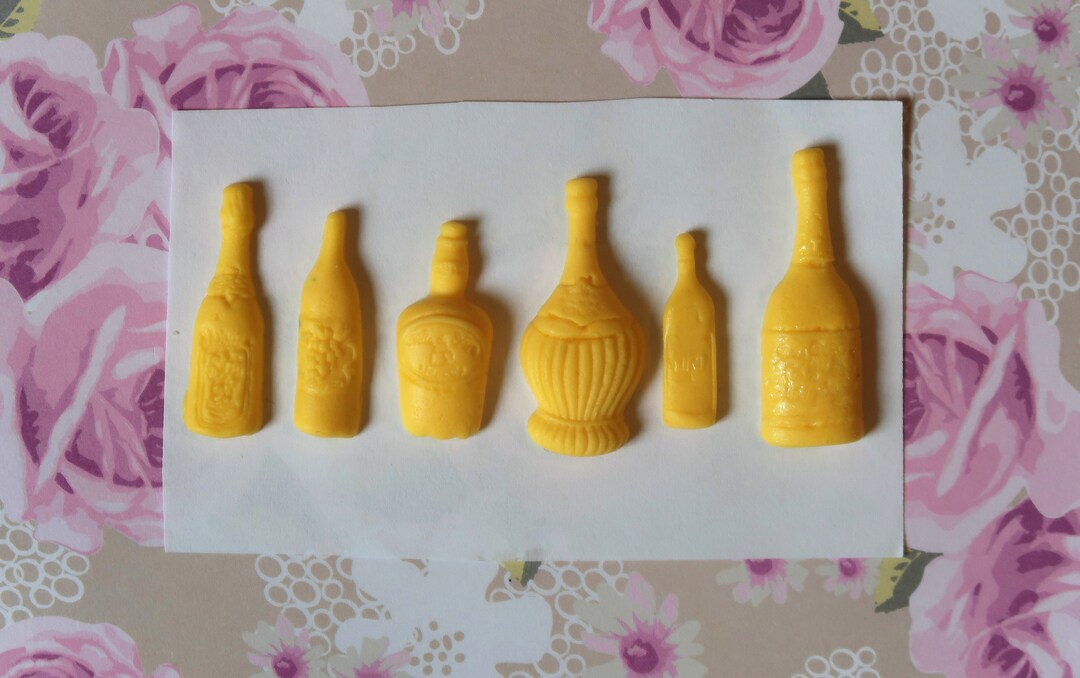 6 Mini Edible Bottle Cupcake Toppers Choice of Colour. - Etsy