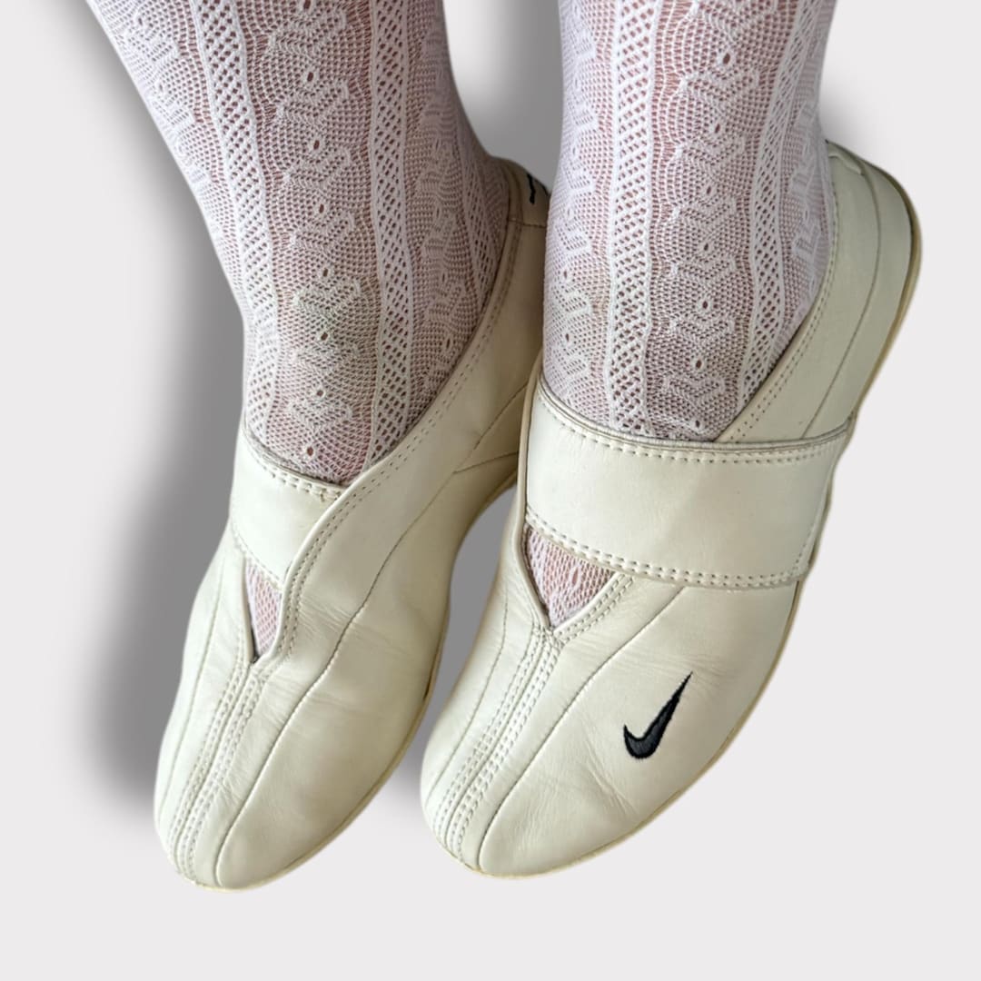 NIKE Vintage Iconic Ballet Flats Sneakers White Trainers 00s Y2K 90s ...