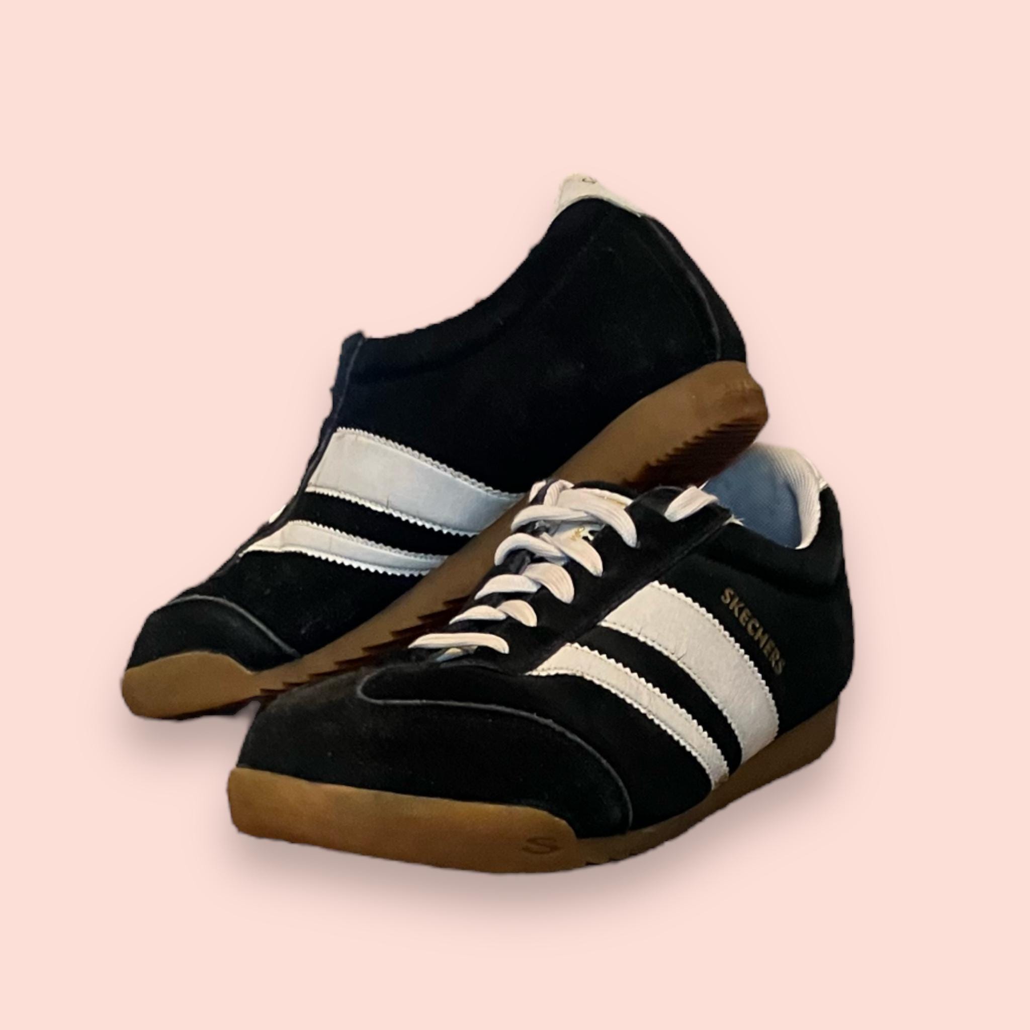 Archive SKECHERS Y2K Vintage Classic Unisex Black and White Archive SKECHERS Y2K Vintage Classic Unisex Black and White