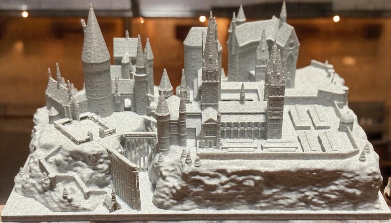 Harry Potter Hogwarts Castle 3D Printed Model | Fantasy Castle Diorama ...
